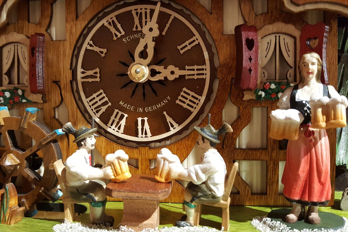Finding The Perfect Cuckoo Clock | Black Forest Tours